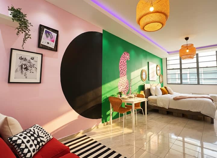 Prime Location! Comfy Condo W Pool, Beach, Parking - San Juan