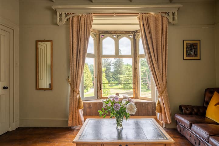 Egypt At Llanerchydol Hall - Welshpool