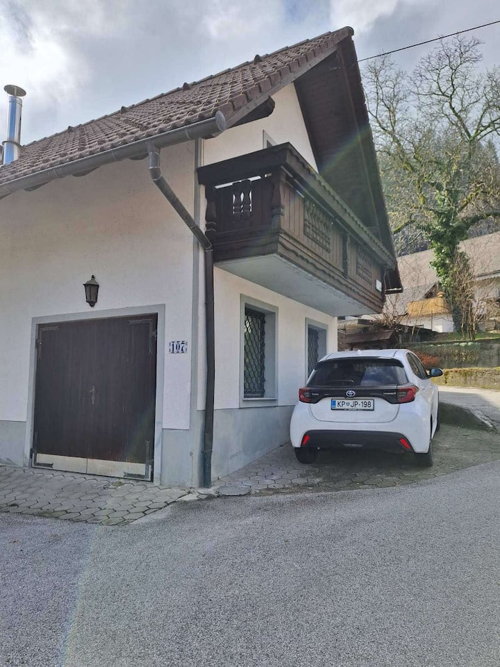 Katja Cottage-charming, Quiet,
Gorgeous Views - Bled