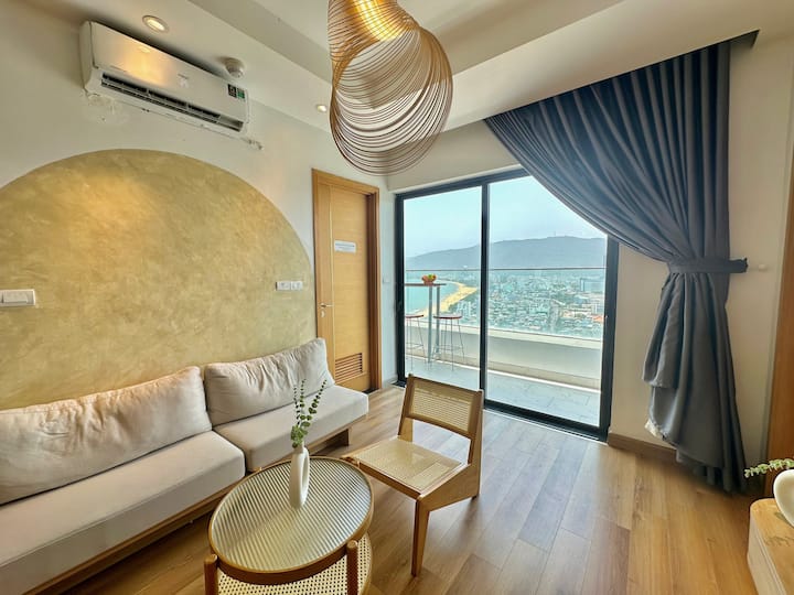 Amazing Seaview 2br, Downtown, Big Balcony By Tye - Vietnam
