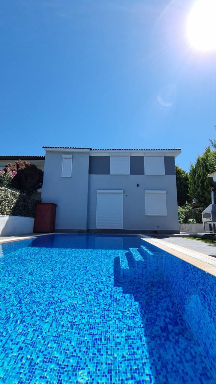 ÖZel Havuzlu Dubleks Villa Dalyan ÇEşme - Çeşme