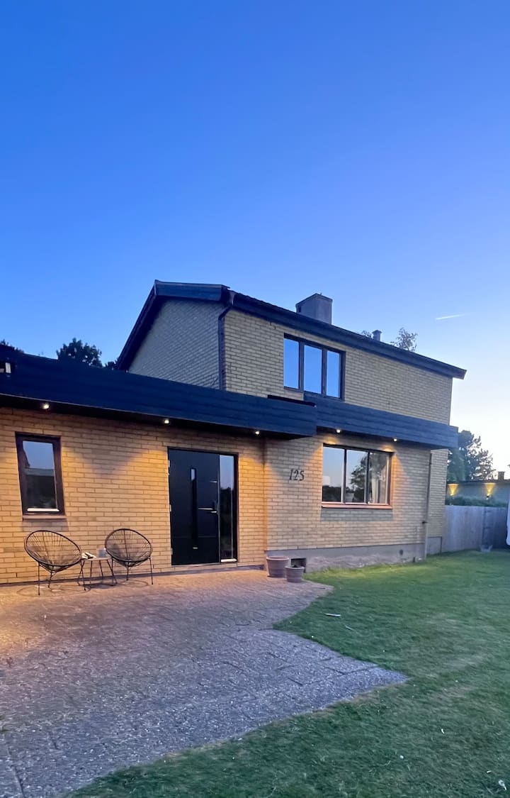 Dream Beachside Villa: Perfect For Any Group - Höganäs