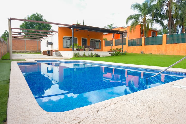 Casa De Campo
La Finca - Aéroport de Guadalajara Miguel Hidalgo y Costilla (GDL)
