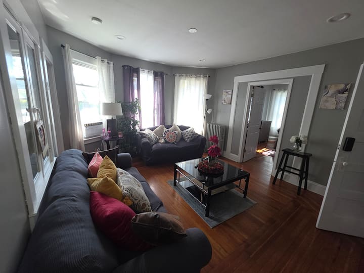 Downtown And Secluded - Shenipsit Lake, CT