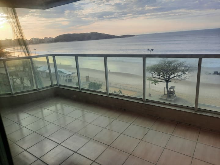 Frente Para Praia - Guarapari