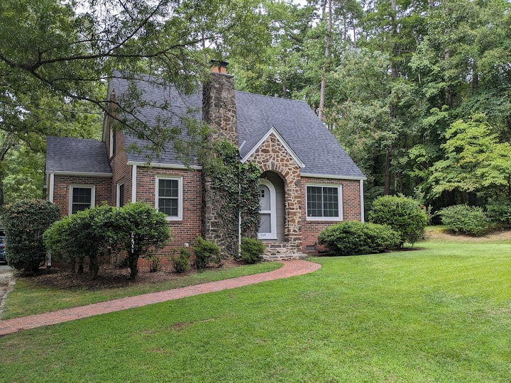 Tudor Cottage | Duke Forest | First Floor Suite - Durham, NC