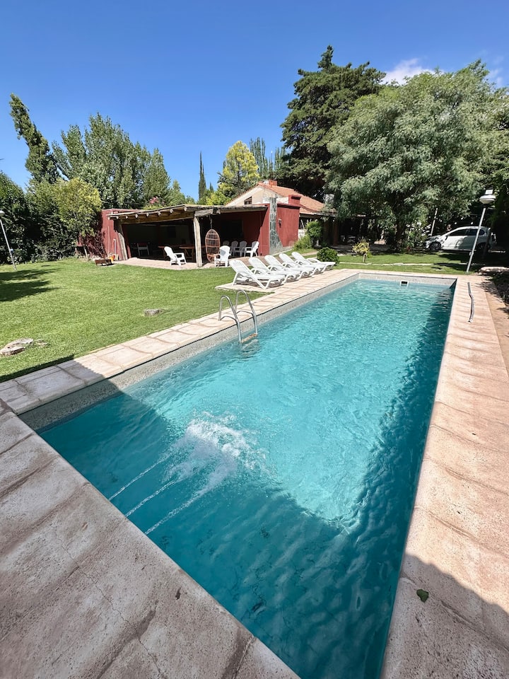 Los Aromos Estate - Parque Piscina Parrilla - Chile