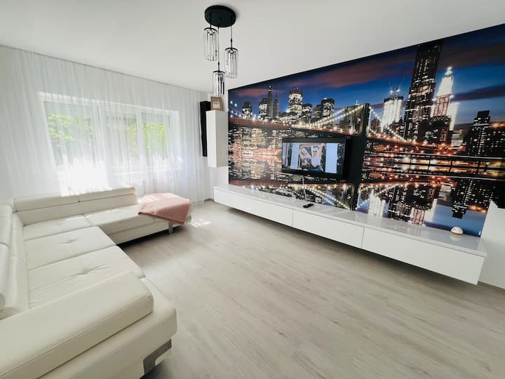 The White Pearl Apartment - Oradea