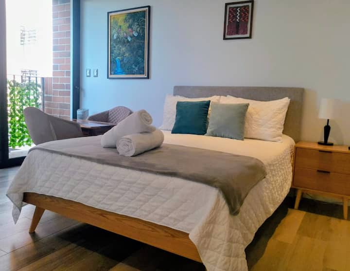 Suite Santa Ana - Airali Zona 10 Oakland - Guatemala City
