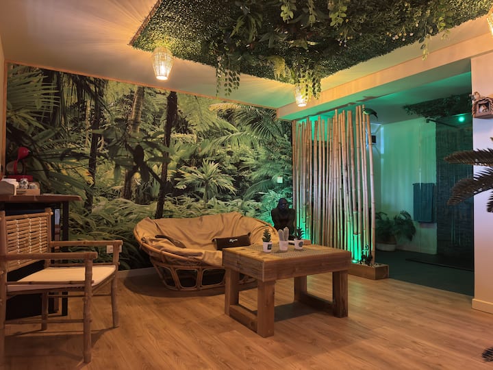 Jungle Room - Paradis Tropical & Jacuzzi Privatif - Nans-les-Pins