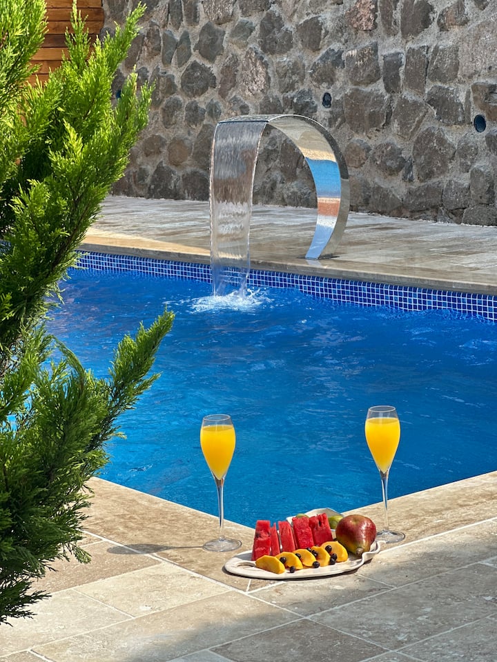 Havuzlu Büyük Bungalov - Ordu