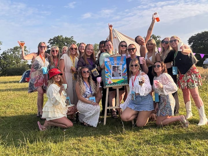 Greenfields Glamping Stargazing Yurts Outdoor Spa - Stafford (UK)