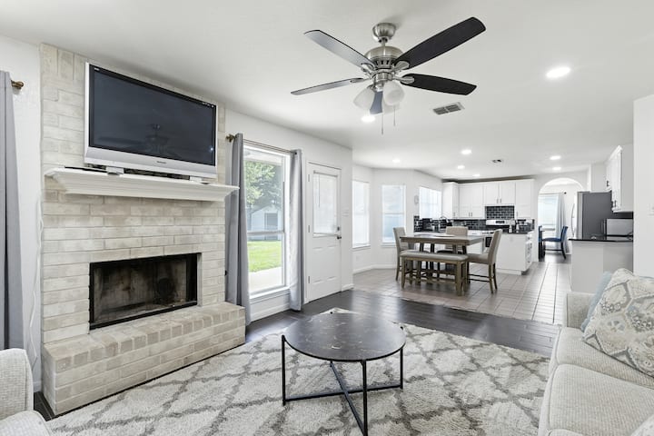Spacious 4-bedroom Gem In Pflugerville - Pflugerville, TX