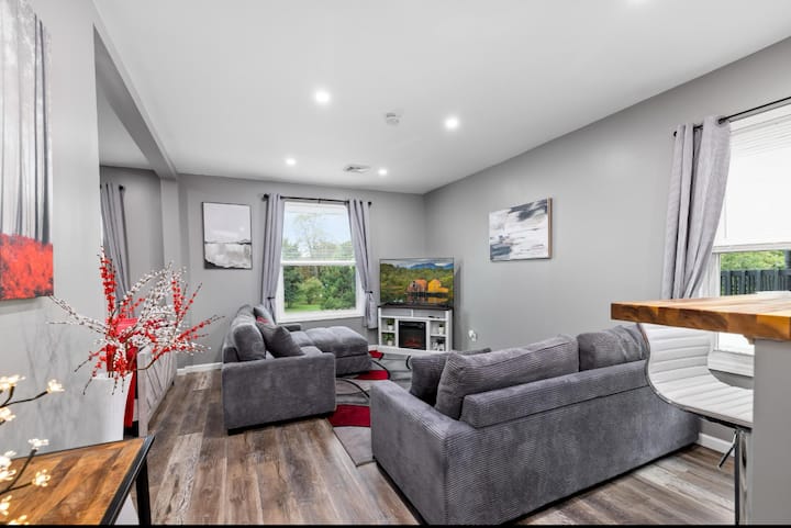 Cozy Stay In S. Buffalo, 10 Mins To Bills Stadium - Buffalo, NY