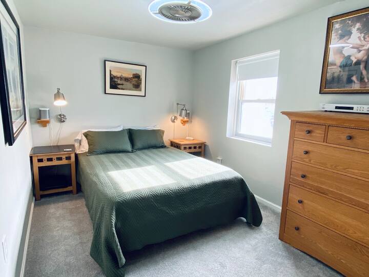 2 Bdrm Rural Haven, Full Kitchen, Private, Quiet - Lakewood, CO