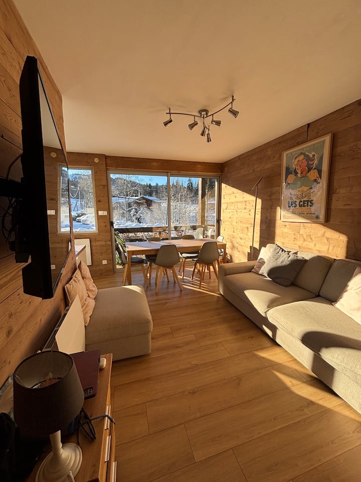 Les Gets Charme Et Calme Sur Les Pistes ! - Les Gets