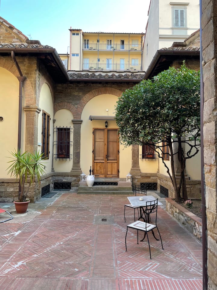 Charming Loggia - Florenz