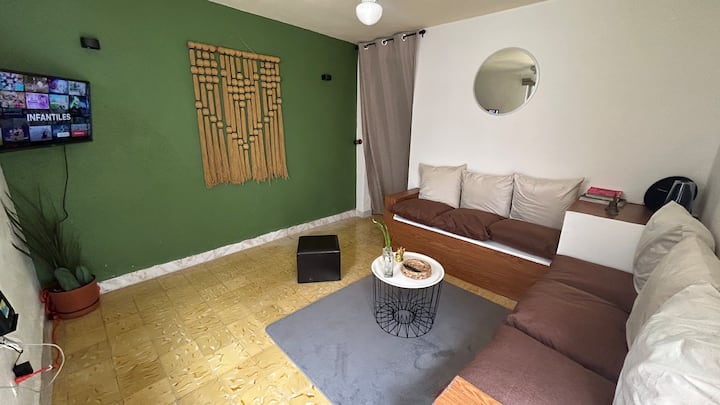 Bello Céntrico Departamento En Barrio De Santiago - Mérida