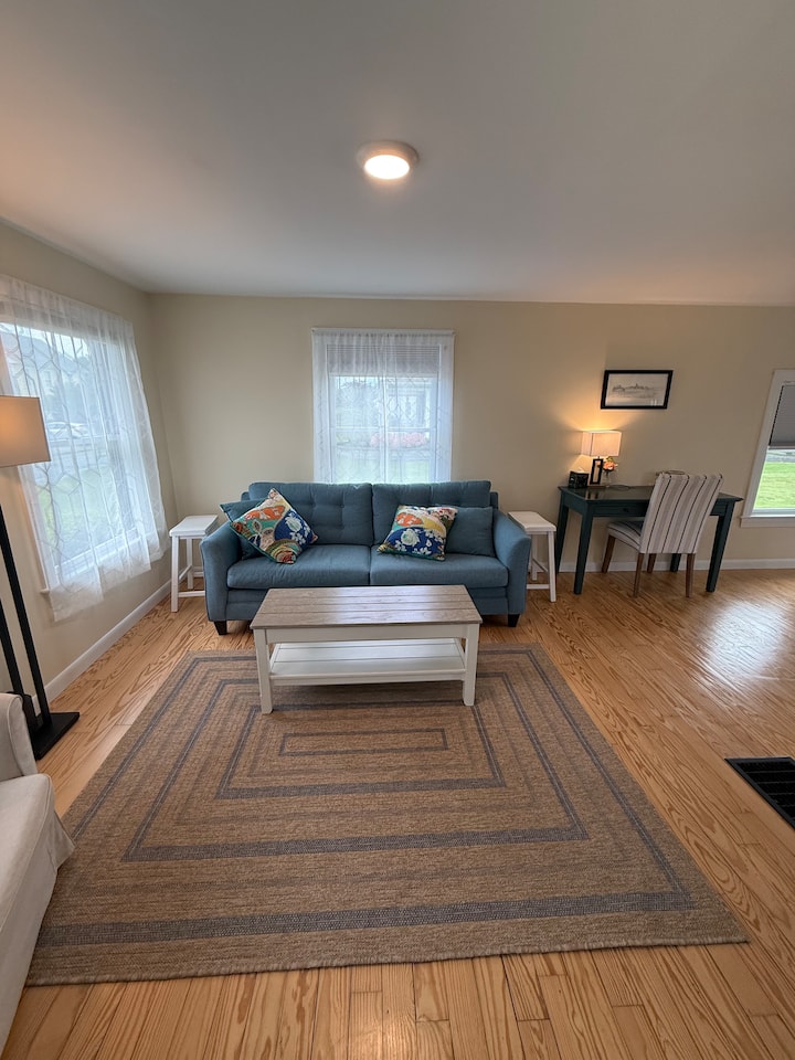 Settle Inn-cozy Newly Renovated House Near Beaches - Greenvale Vineyards, Portsmouth