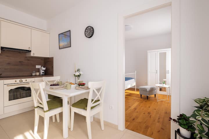 Villa Elena, Apartman Jakov - Novo Uređeno - Rogoznica
