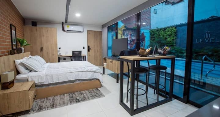 Loft Moderno En Laureles Ac/piscina/gym/wifi - Medellín, Colombia