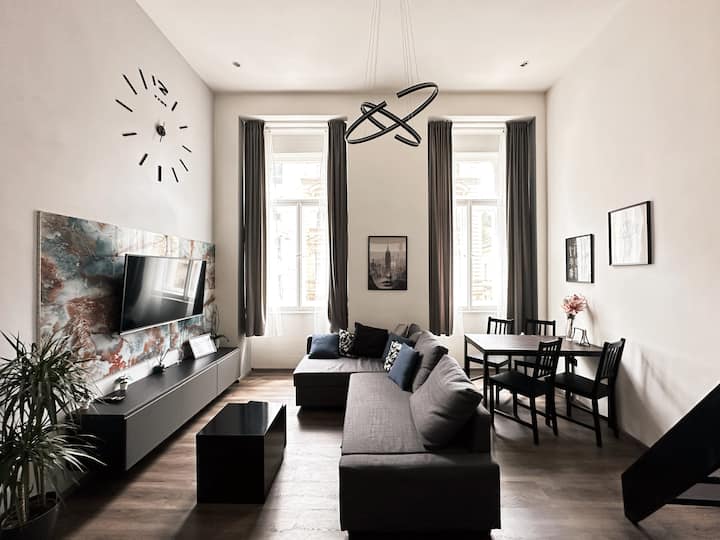 Contemporary Jindřišská Apartment - Praag