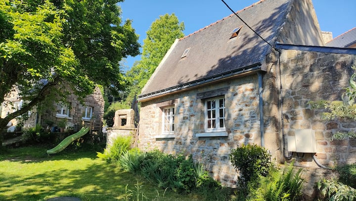 Maisonnette Rustique, 2/4 Personnes - Languidic