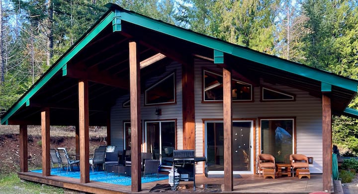 Bowser Cedar House - Hornby Island