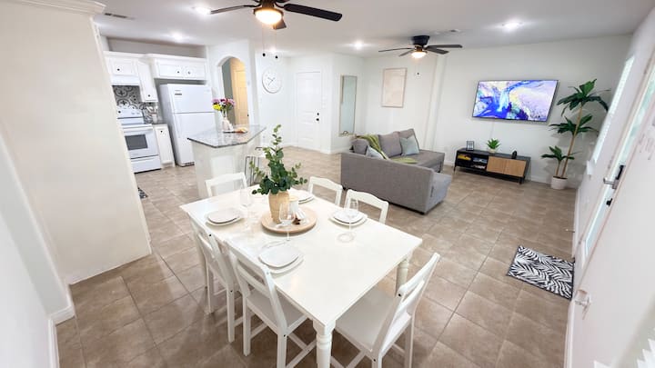 Cozy Home Near Iah • Free Parking • Fast Wifi - Houston George Bush Airport (IAH)