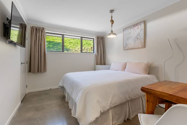 1 Almost Heaven Bnb & Ensuite - New Plymouth