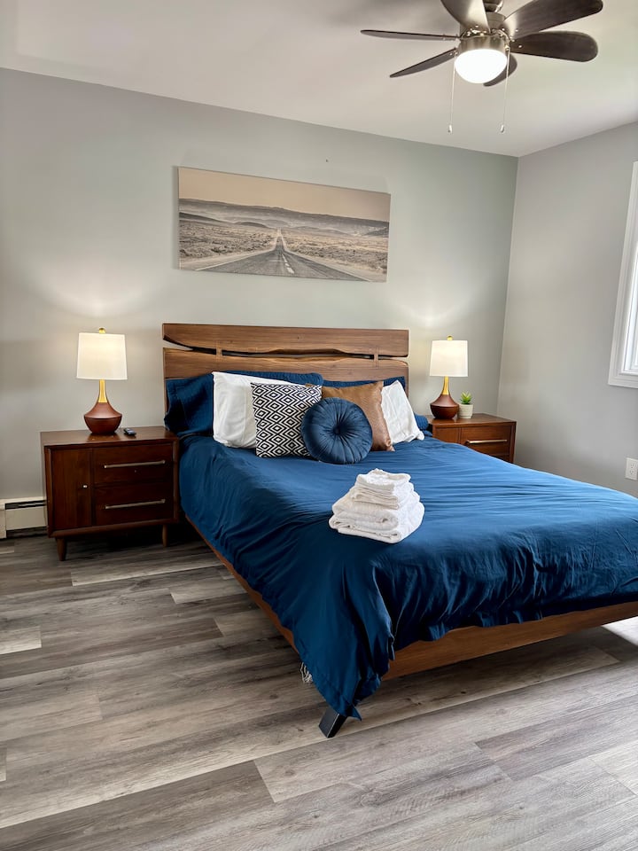 Steps To Niagara Falls Upscale 1 Bedroom Apartment - Niagara Falls, NY