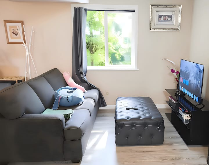 Family Suite In Coquitlam Near Crunch Trail - Coquitlam