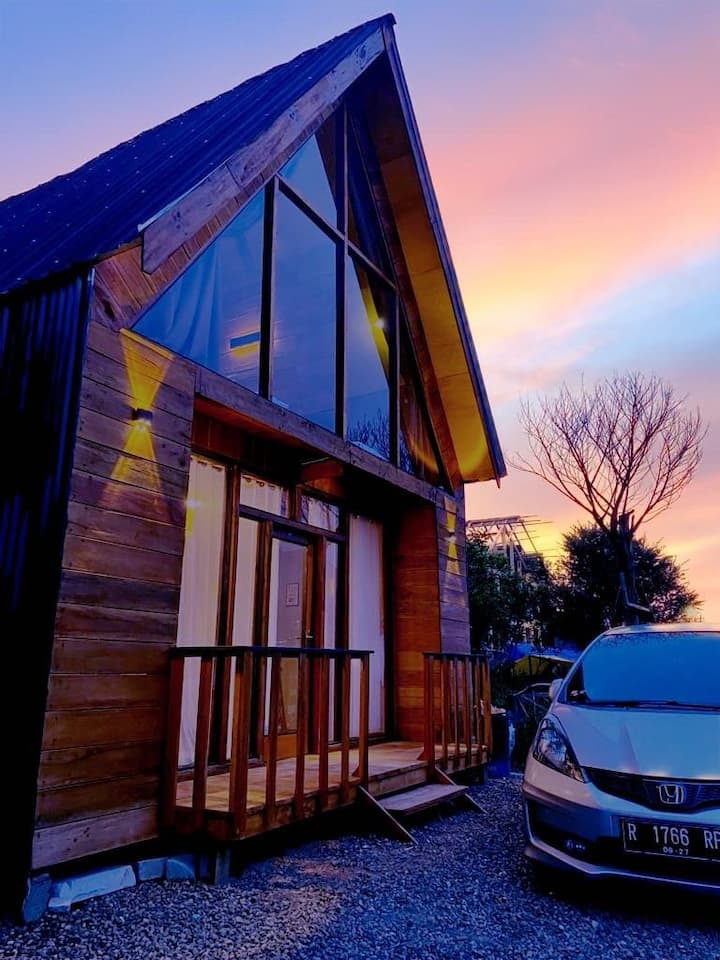 Linggayoni Cabin Dieng - Dieng