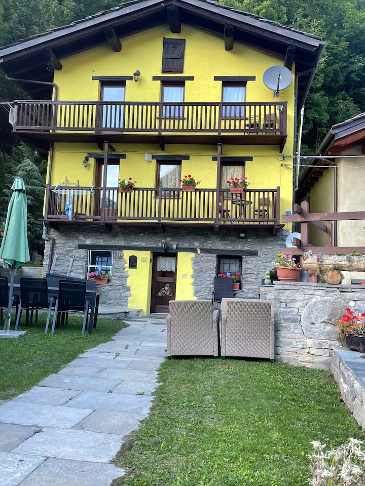 Le Flocon De Neige. 
Pet Friendly - Valtournenche