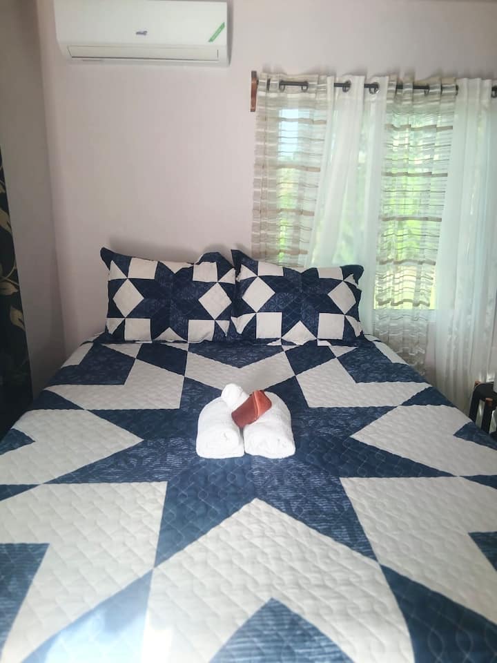 Villa Solstice Studio Room On Pool Deck Ocean View - Jamaica