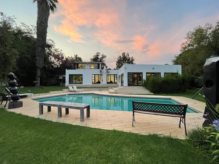 Ridgeback 5 Bed Bryanston -