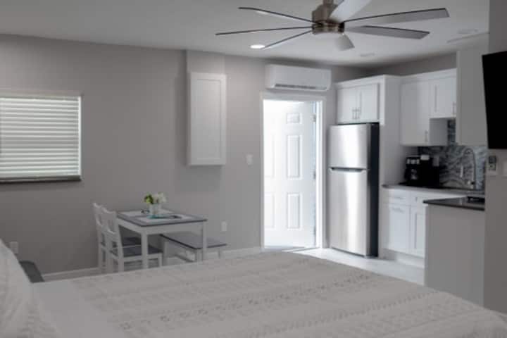 Relaxed/central Apt With Free Parking In Tampa - Keystone, FL