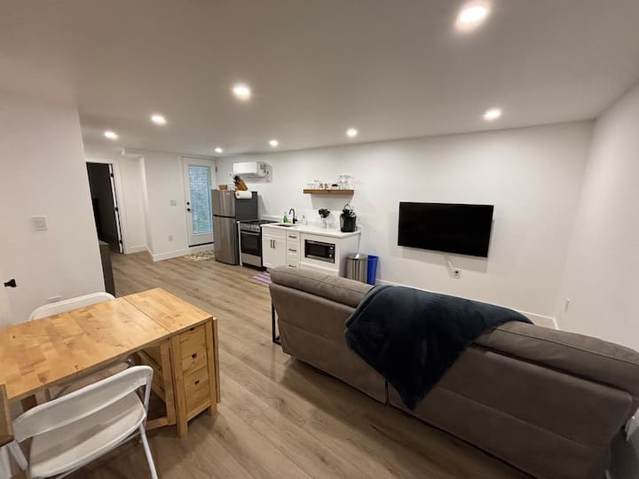 Modern Living In Bloomingdale! - Union Station Washington