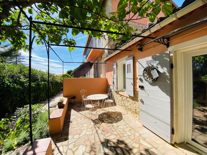 Maisonnette Avec Terrasse - La Garde
