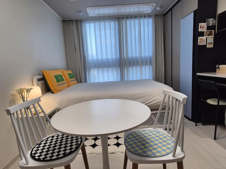 에어컨 분해청소%중앙로역%동성로%스타일러%암막커튼 - Daegu