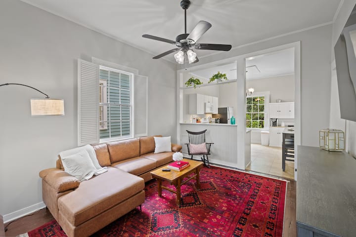 Luxurious Home In Downtown; Mardi Gras; Sleeps 8 - Mobile, AL