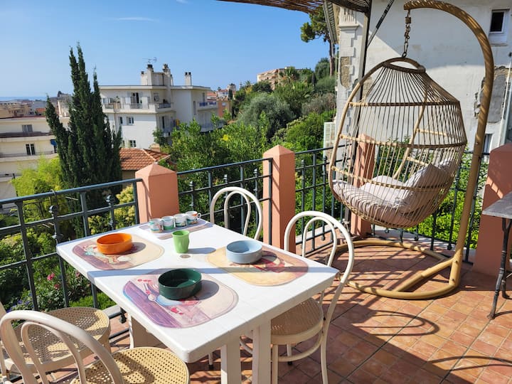Villa Nicçoise : 3 Pièces Terrasse, Vue Degagée - Carros