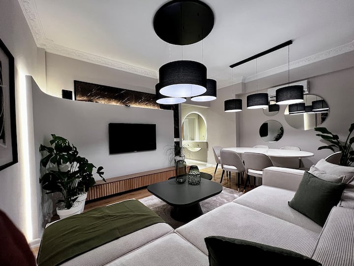 We Will Be Happy To Welcome You ! - Estambul