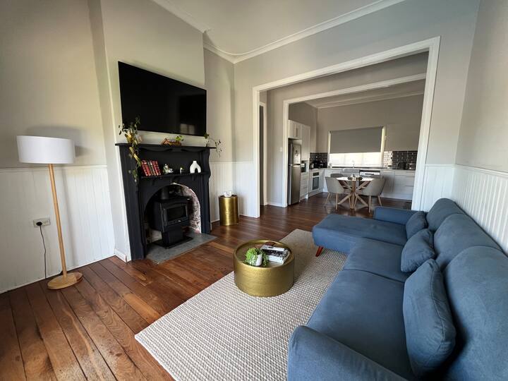 Broadway Cottage Airport/cbd/train/wineries Nearby - Bassendean