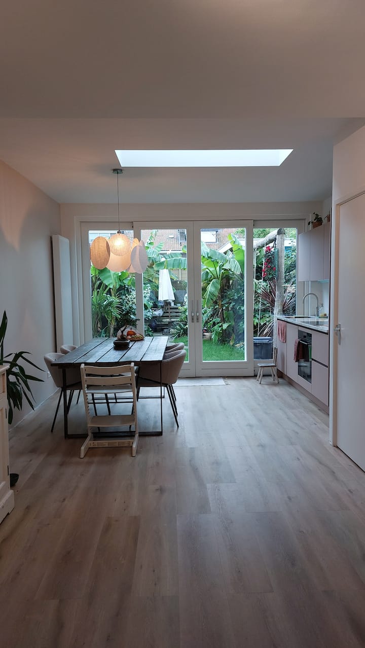 Amsterdam Family Home & Tropical Garden - Amsterdam
