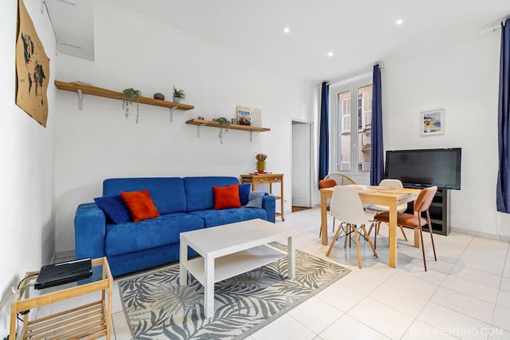 * 2p Cœur Carré D'or Climatisation Tout Equipé * - Nice