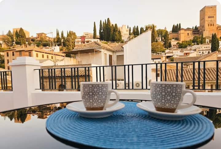 Magical Sunsets: Penthouse With Terrace In Realejo - Granada
