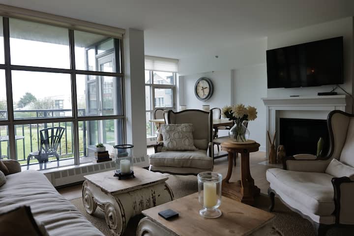 Oceanview Condo On Waterfront @Bishops Landing - Halifax