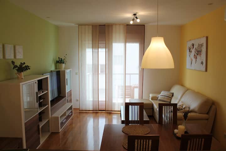 1-bedroom 50 Sqm Cozy Apartment W/ Sunny Balcony - Split