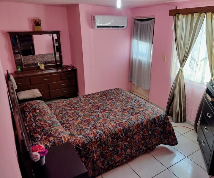 Casa Apple - Super Cómoda, Con Excelente Ubicación - Chihuahua